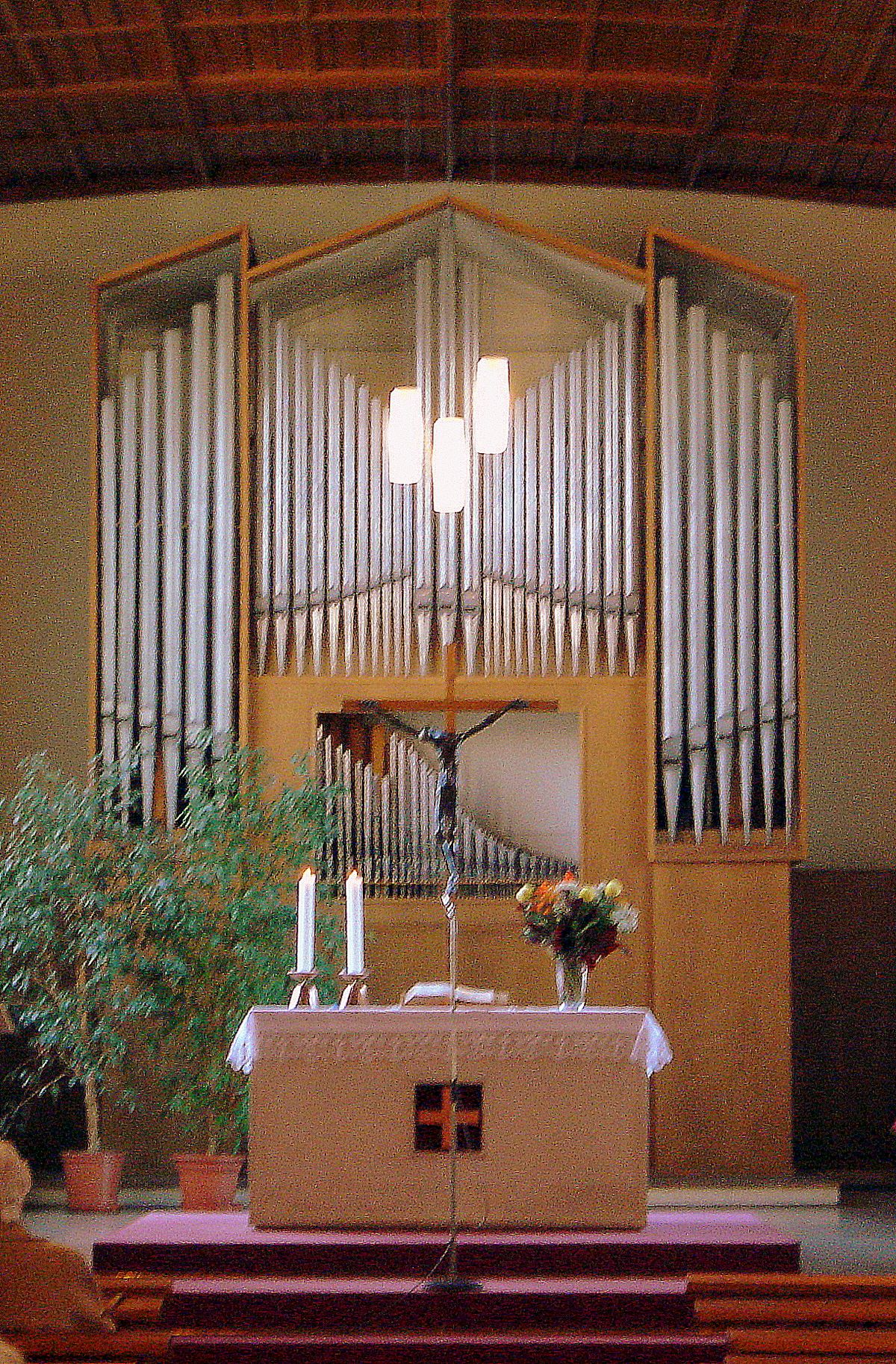 Neunkirchen (Saar), Pauluskirche – Organ index, die freie Orgeldatenbank